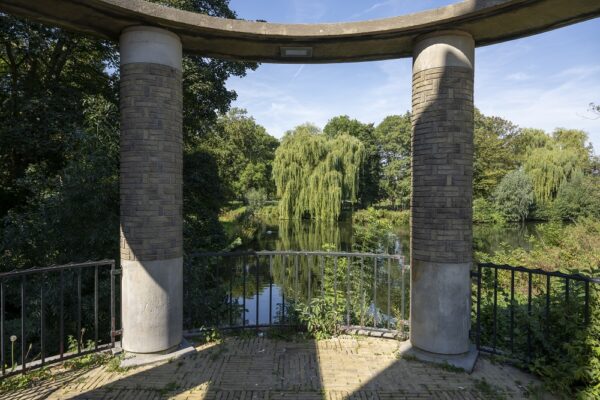 Toba – Anton Constandse